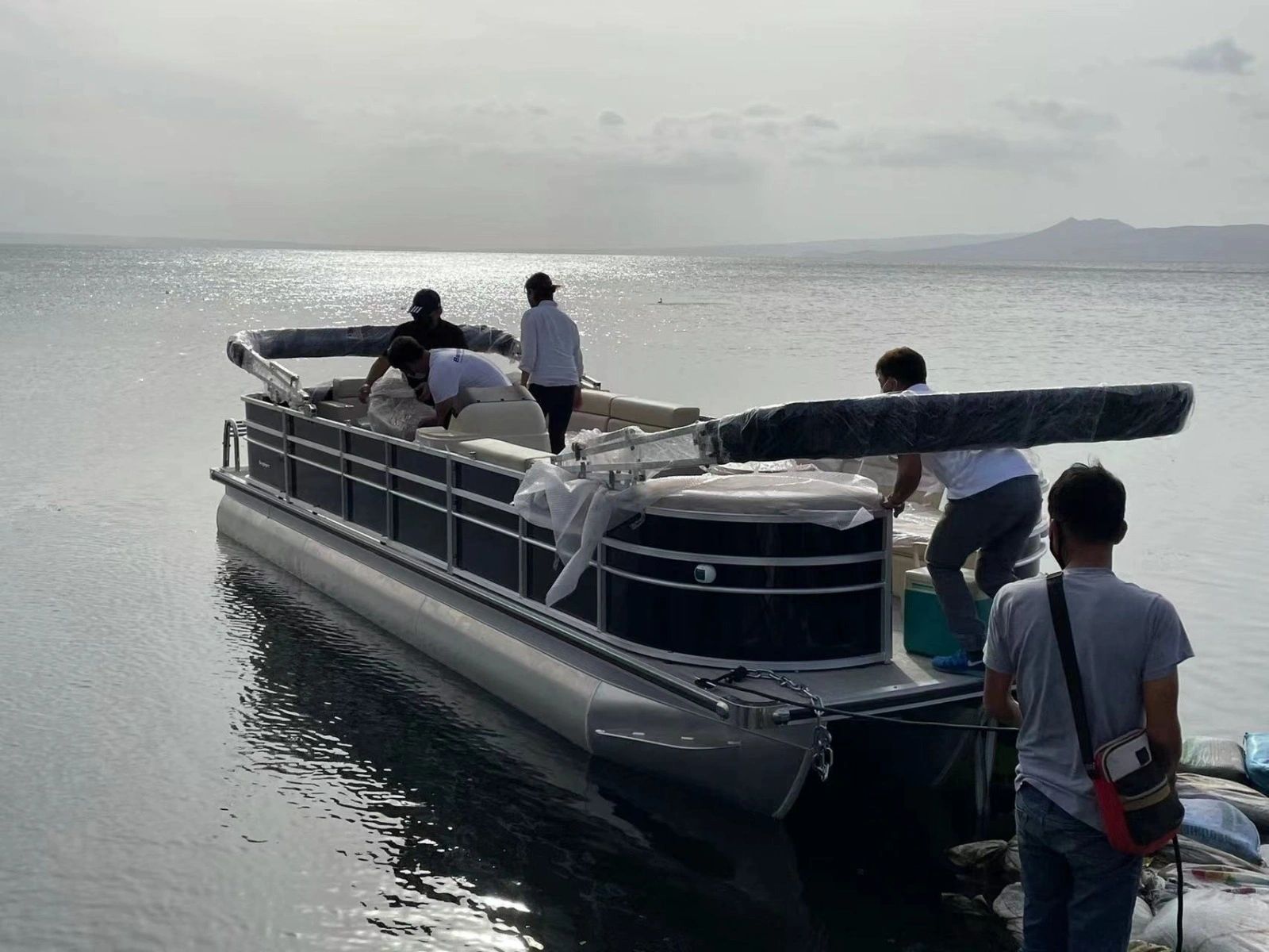 SQ Whitsunday 6400 – SunQuest Boats Australia!